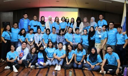 Alumni Meet to Engage and Inspire - YES Programs (en-US)